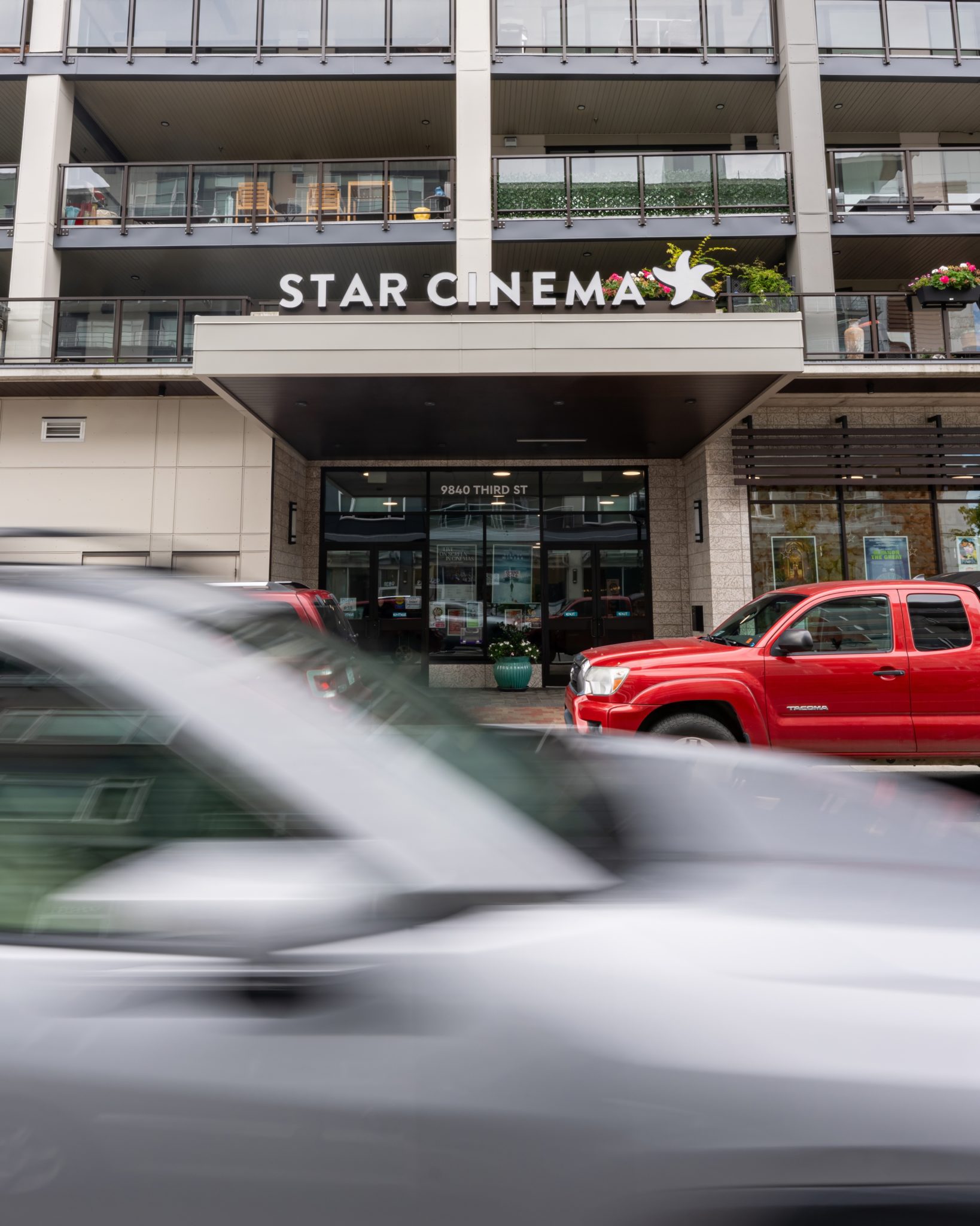 About Us – Sidney's Star Cinema